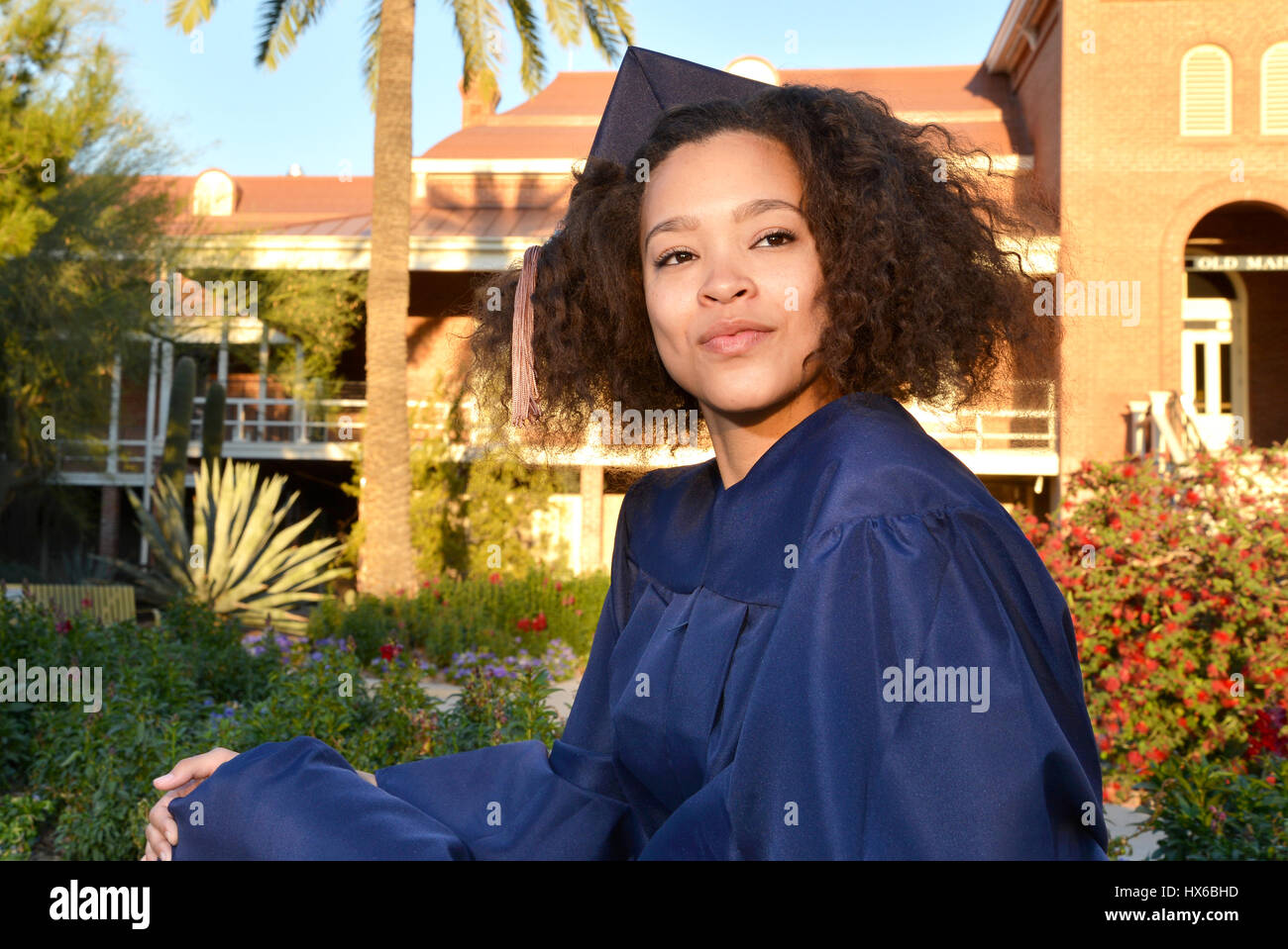 Business major college hi-res stock photography and images - Alamy