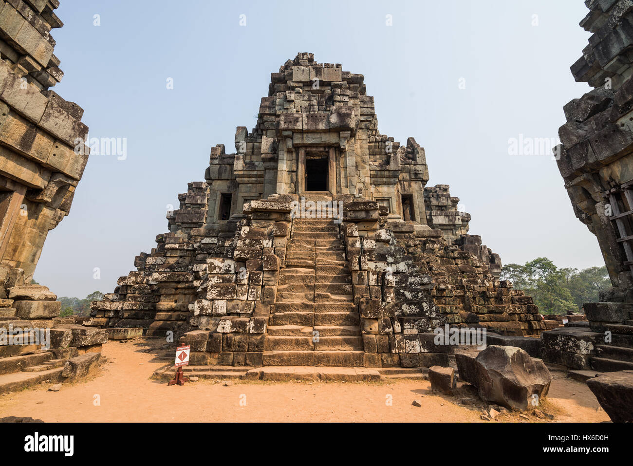 Prasat Rorng Ramong temple, Siem Reap, Cambodia, Asia Stock Photo - Alamy