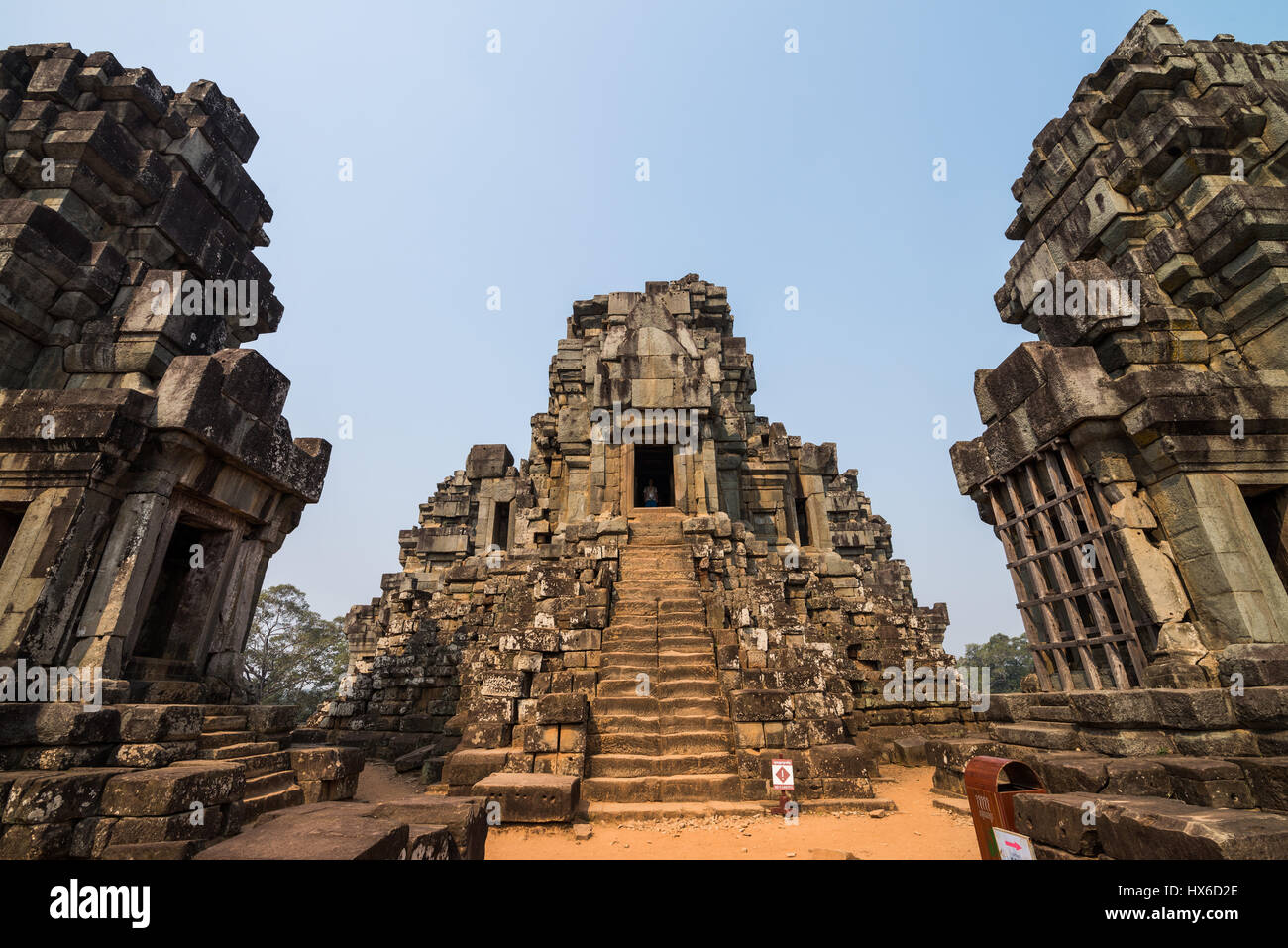 Prasat Rorng Ramong temple, Siem Reap, Cambodia, Asia Stock Photo - Alamy