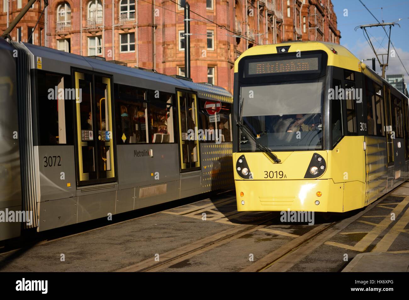 Trams in Manchester city centre Stock Photo - Alamy