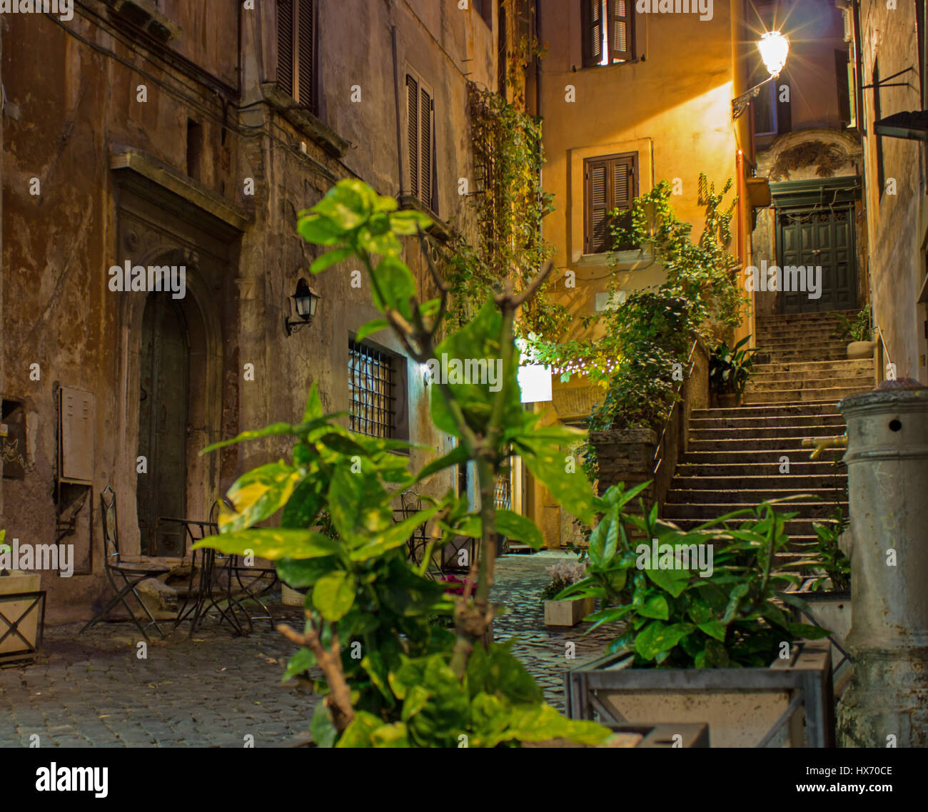 Beautiful old buildings the center of rome hi-res stock photography and ...