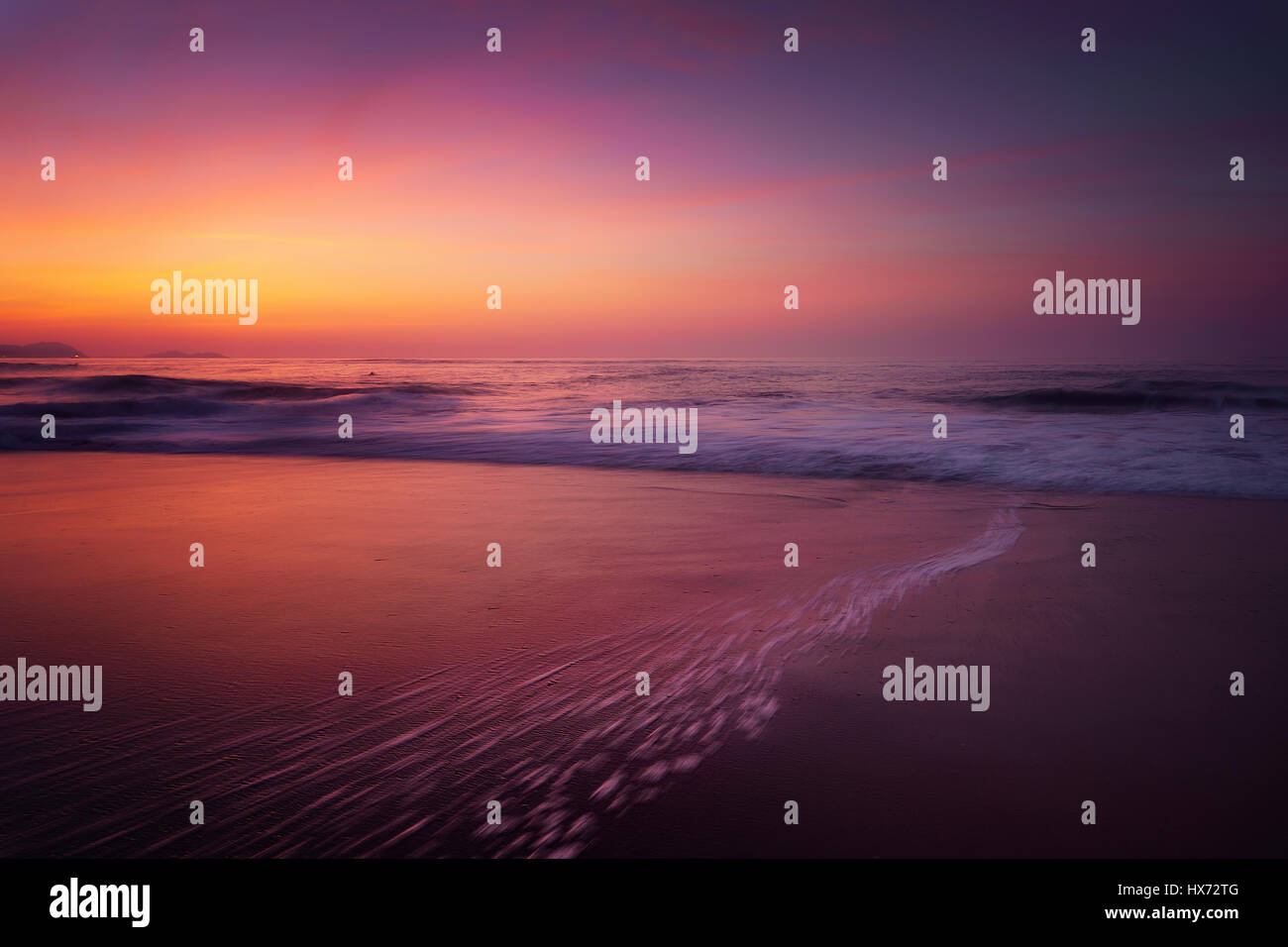 Gold coast shore hi-res stock photography and images - Alamy