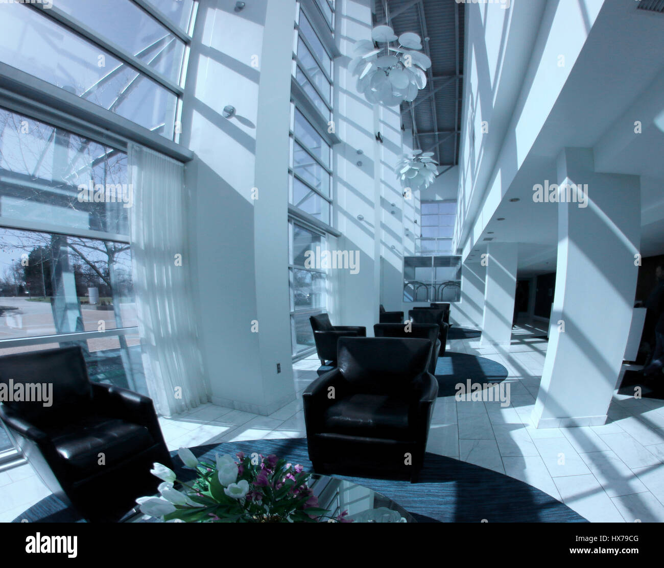 Cozy hotel lobby hi-res stock photography and images - Alamy
