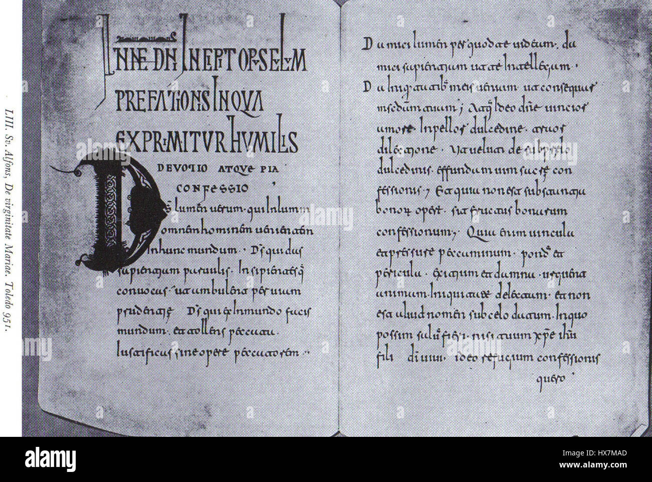 Gothic alphabet hi-res stock photography and images - Alamy