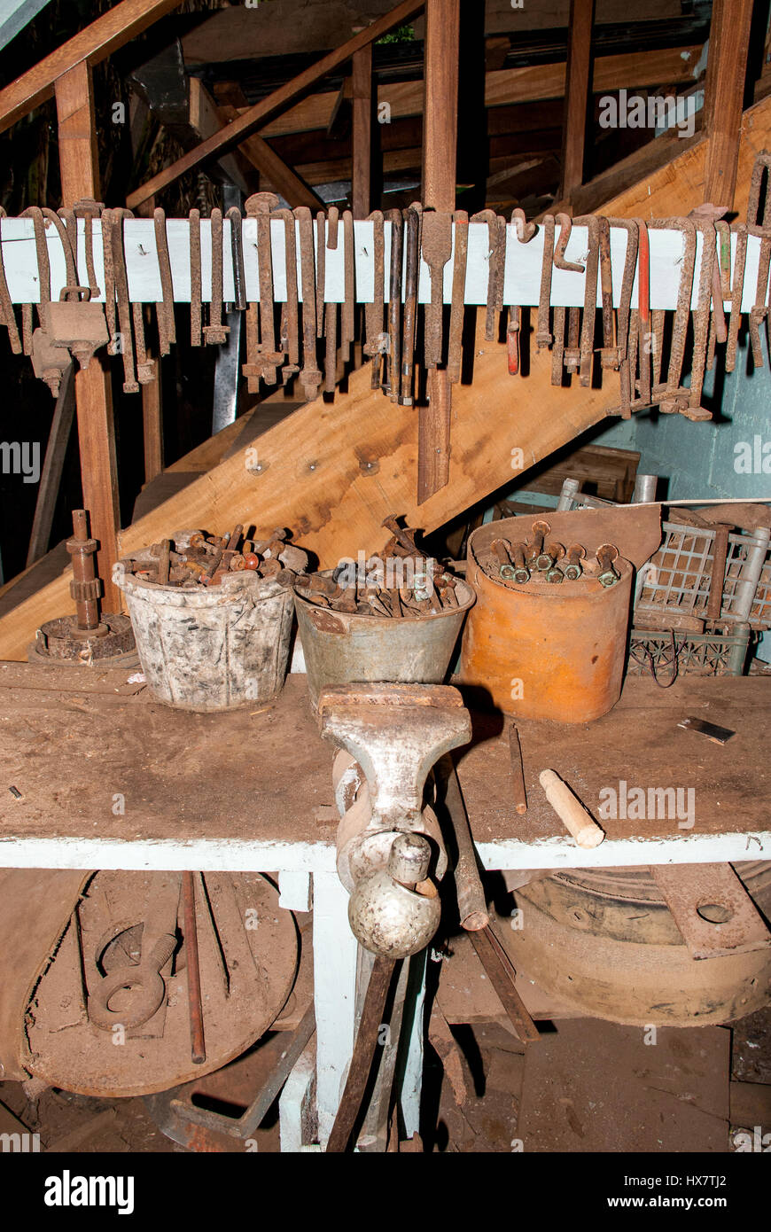 Inside an old Cart Factory -Fabrica de Carretas Eloy Alfaro - Costa ...