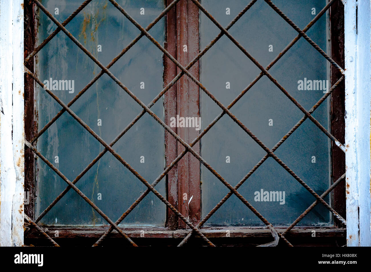 Old grating hi-res stock photography and images - Alamy