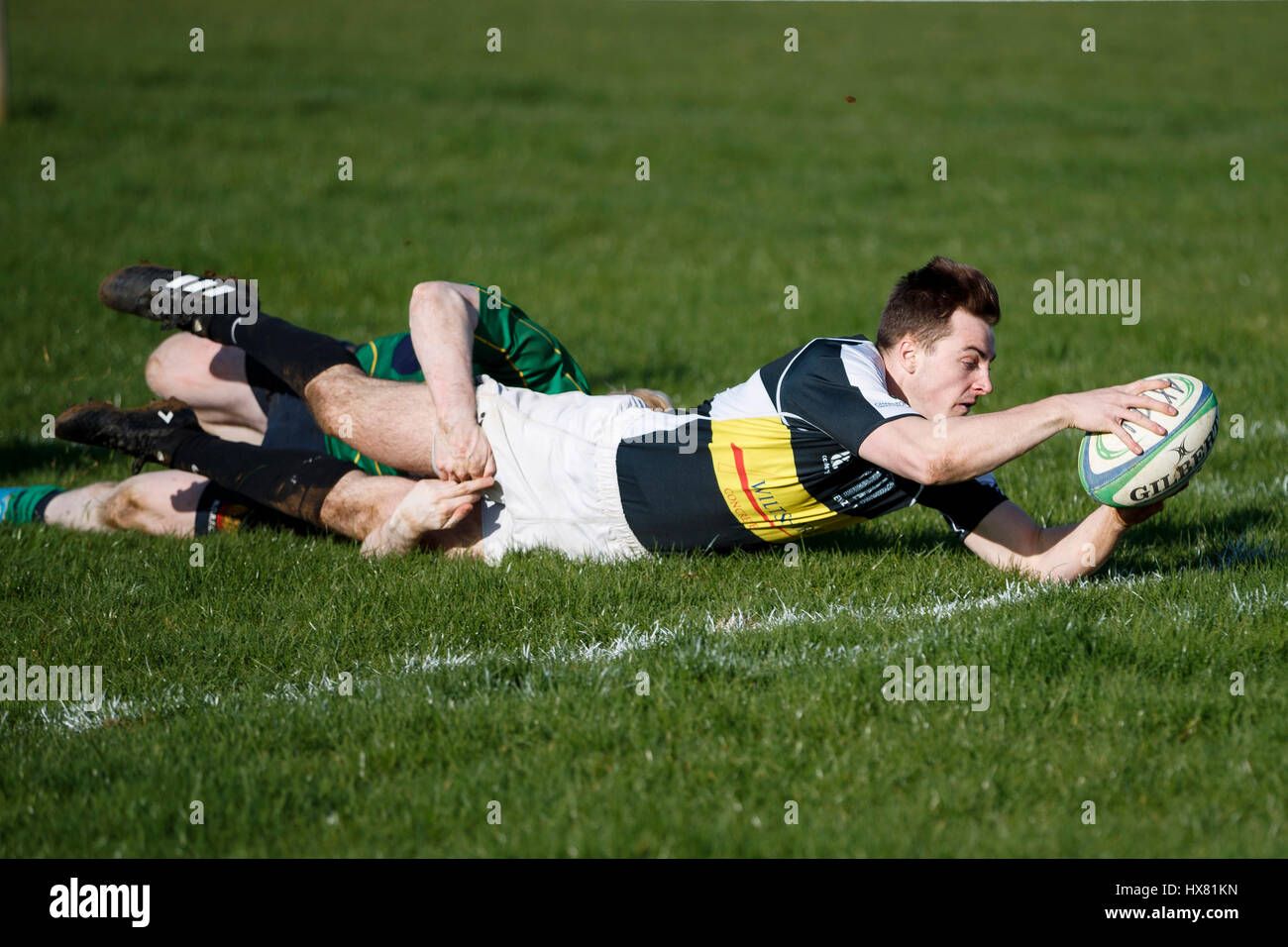 Rugby player scoring try hi-res stock photography and images - Alamy