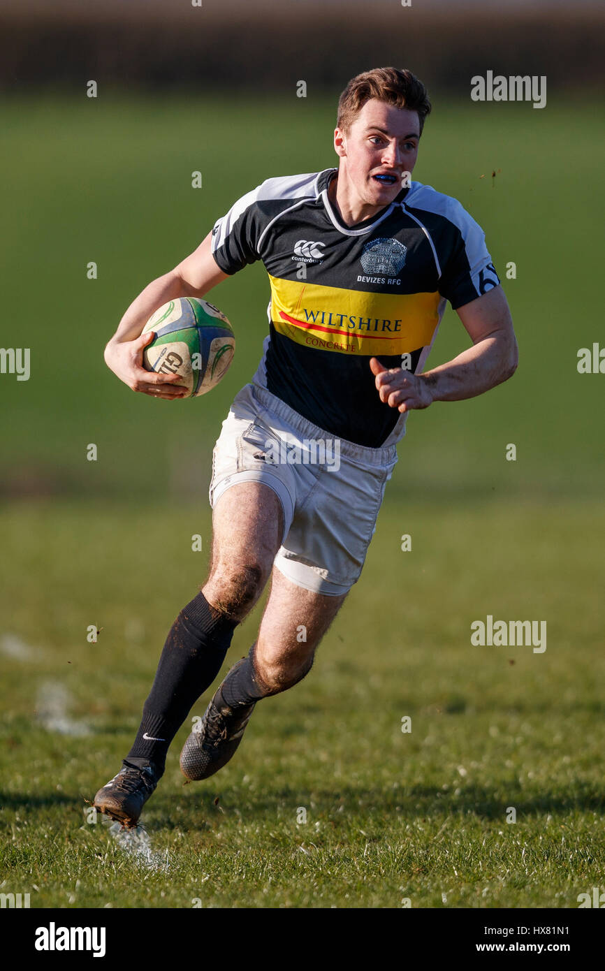 Gillingham football club hi-res stock photography and images - Alamy