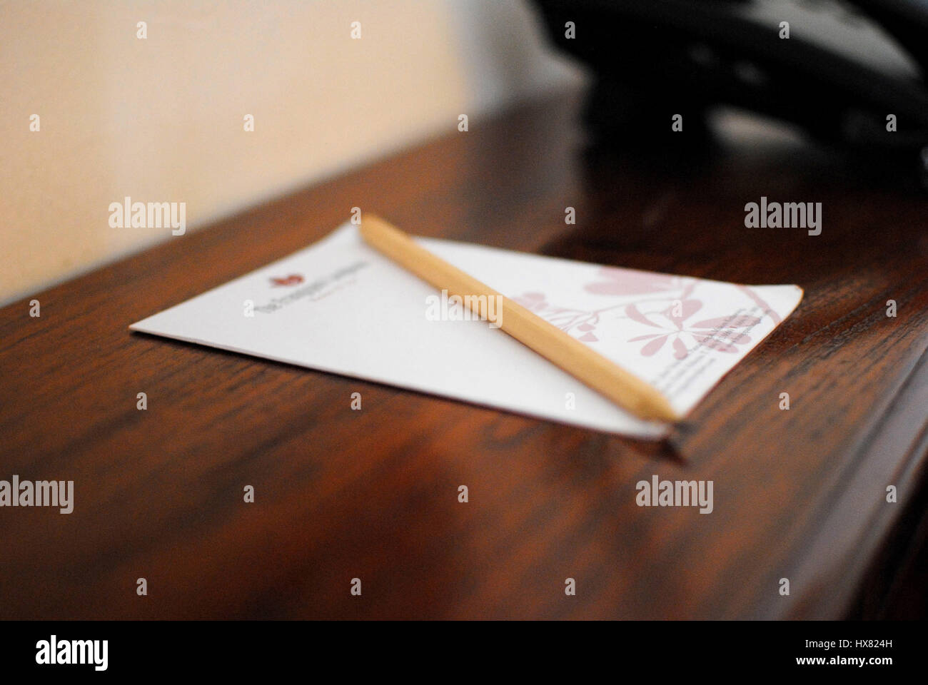 Pen & Note Paper Stock Photo - Alamy