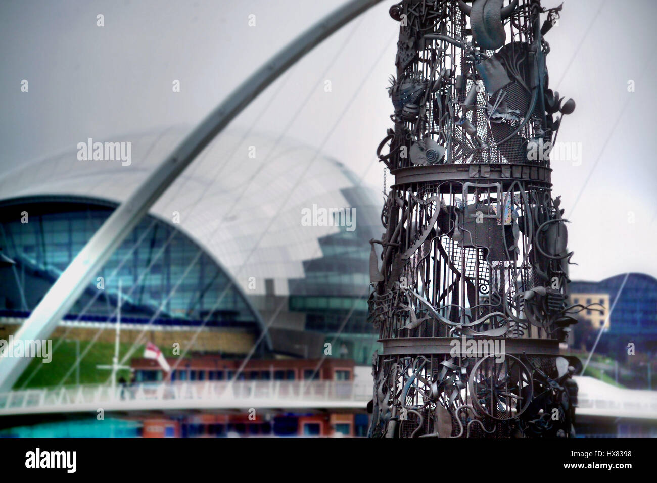 'Blacksmiths needle' art installation, ,Newcastle-upon-Tyne quayside ...