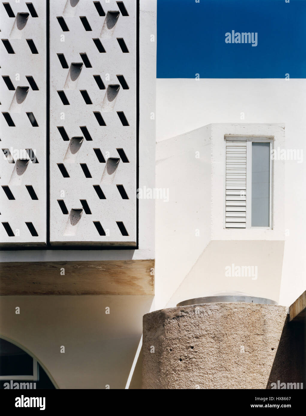 Exterior façade detail showing GRC screens. Casa Delpin, San Juan ...