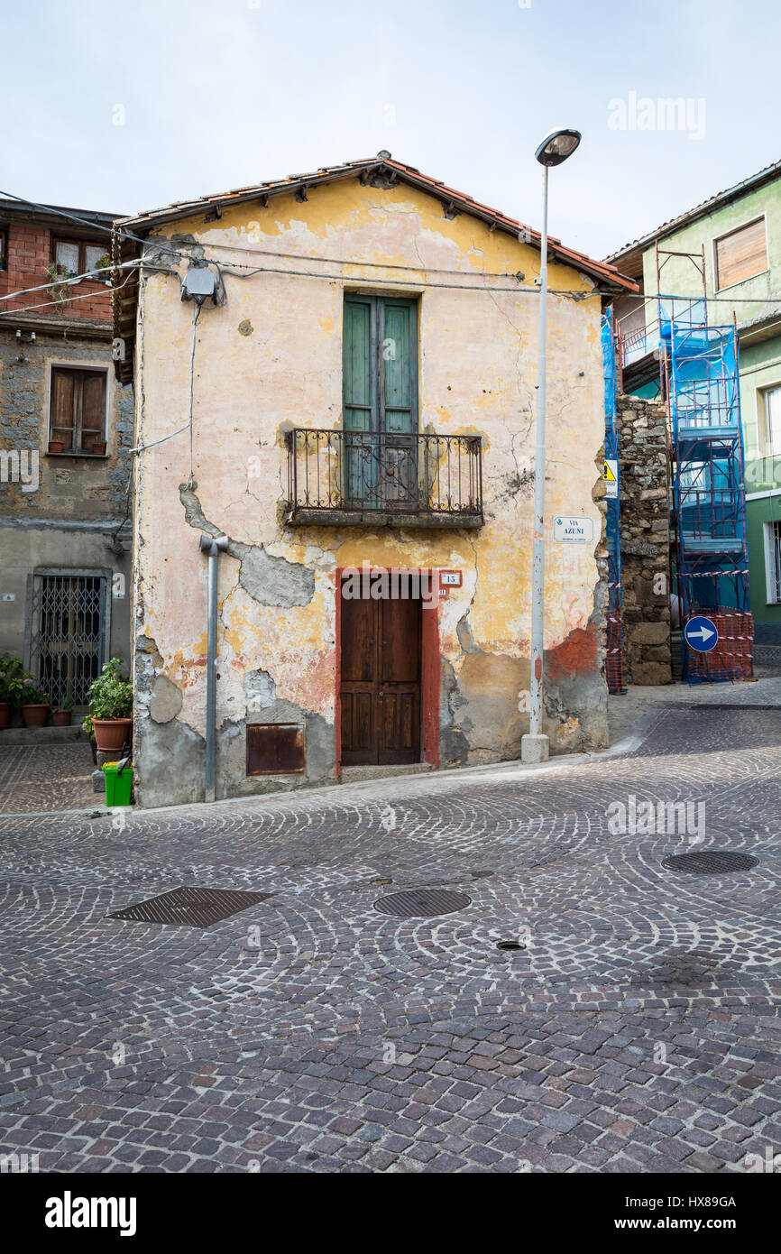 An old house in Sorgono, Sardinia Stock Photo - Alamy