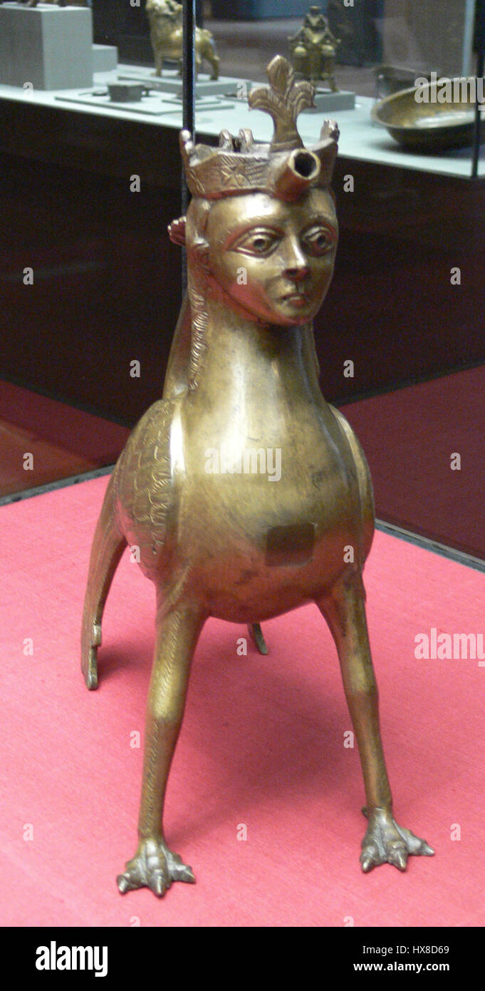 The 'Sirenen Aquamanile KGM 88 644' is an artifact from the medieval ...