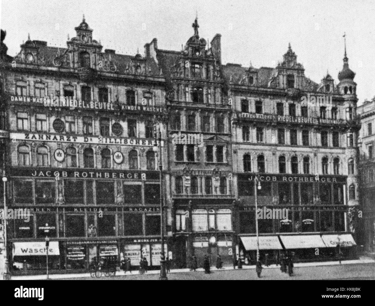 Circa 1900 architecture Black and White Stock Photos & Images - Alamy
