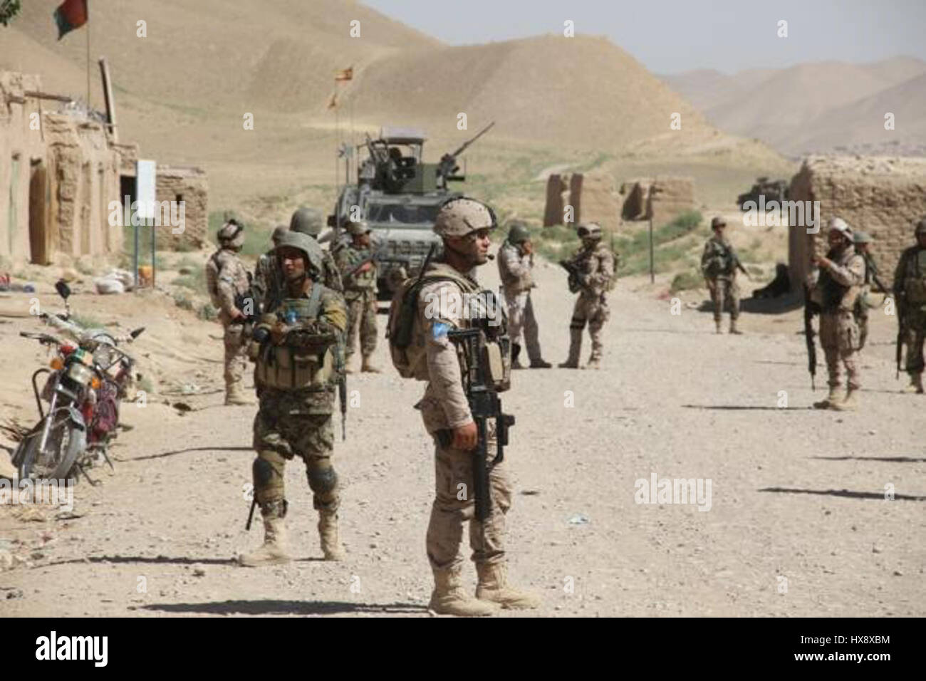 'Soldaditos españoles' portrays Spanish soldiers, reflecting the ...