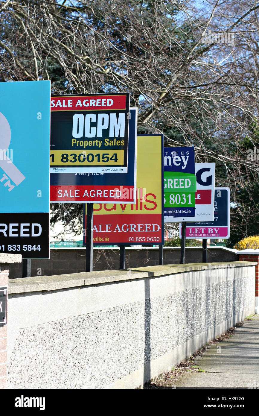 Row of For Sale signs, property market crash concept property mark ...