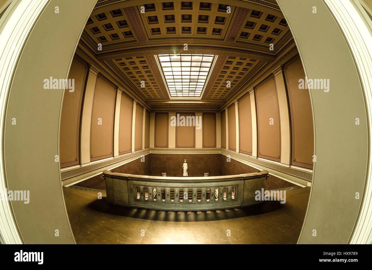 British museum interior hi-res stock photography and images - Alamy