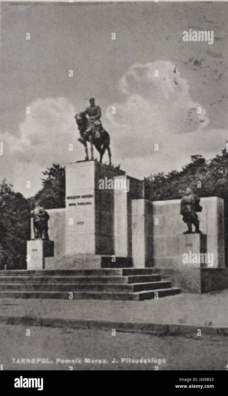 Characters cyrillic alphabet hi-res stock photography and images - Alamy