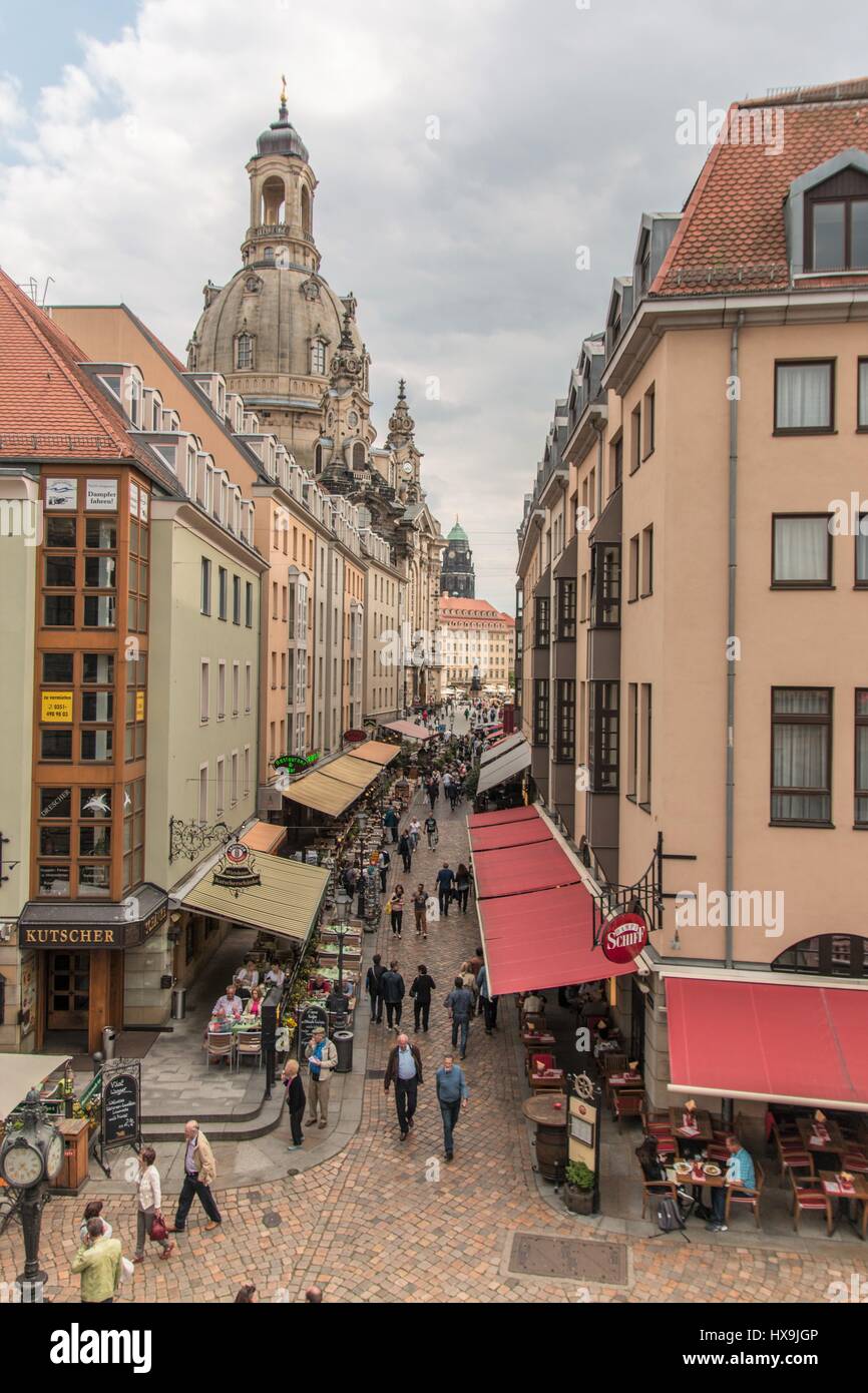 Street in Dresden with tourists - Munzgasse, Germany Stock Photo - Alamy