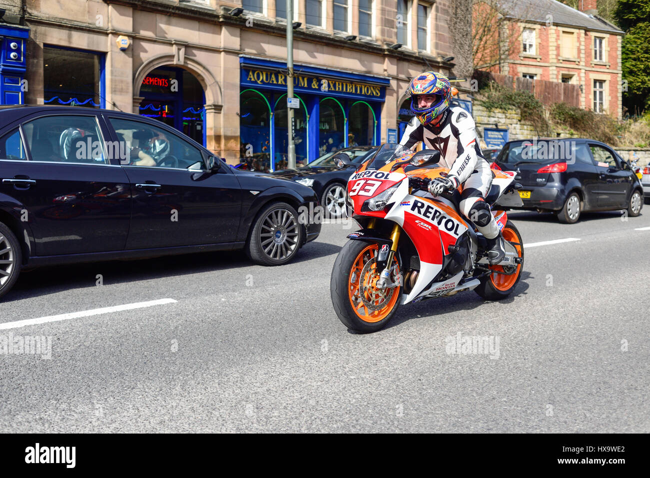 Matlock Bath, Derbyshire, UK. 26th Mar, 2017. The Spring sunshine ...