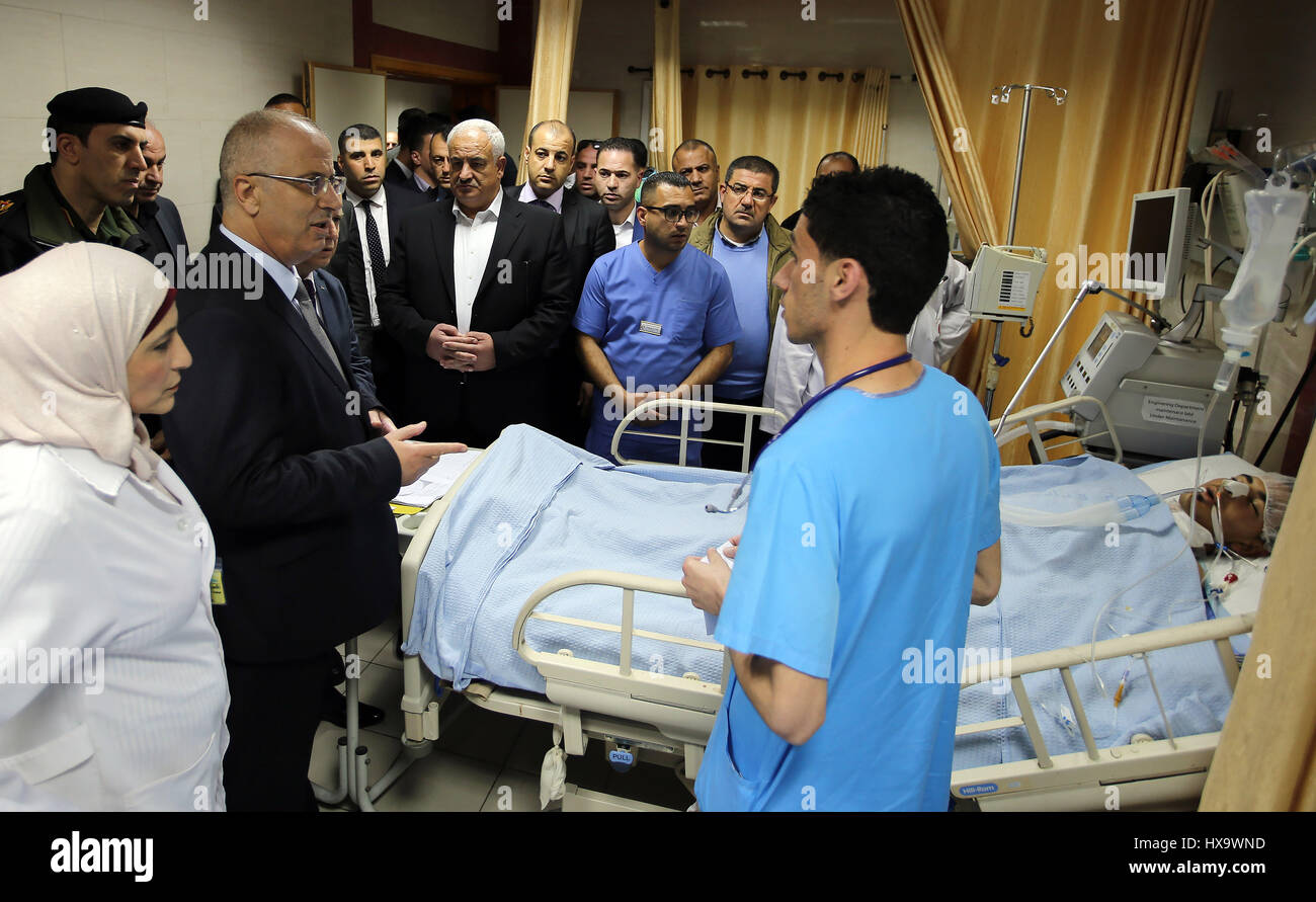 Ramallah, West Bank, Palestinian Territory. 26th Mar, 2017. Palestinian ...
