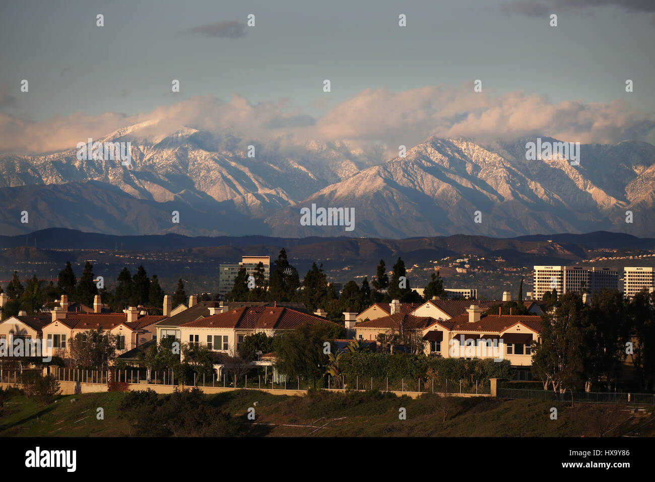 Irvine, California, USA. 24th Dec, 2016. A view of the snow covered San ...