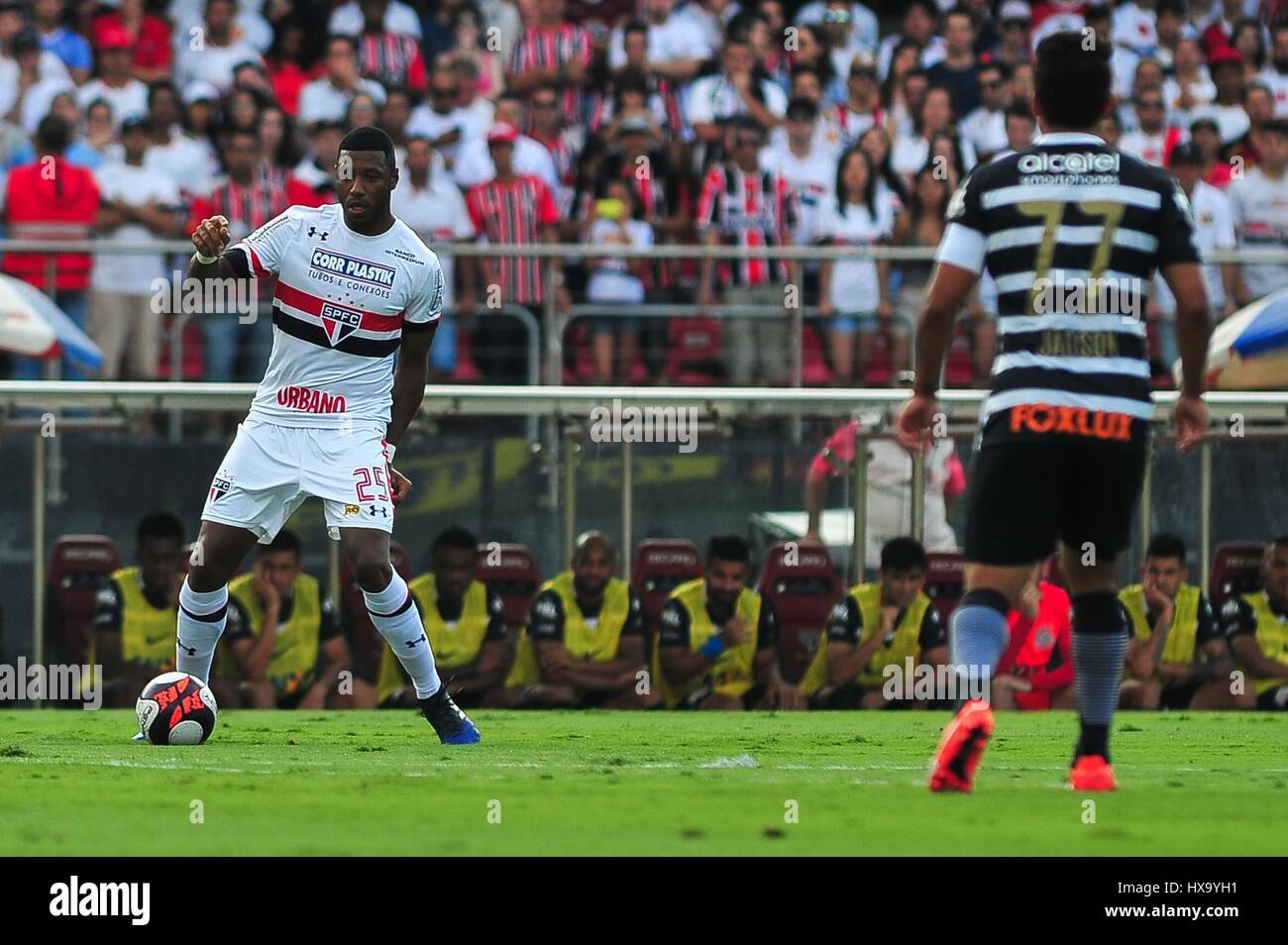 SÃO PAULO, SP - 26.03.2017: SPFC X CORINTHIANS - Jucilei the SPFC ...