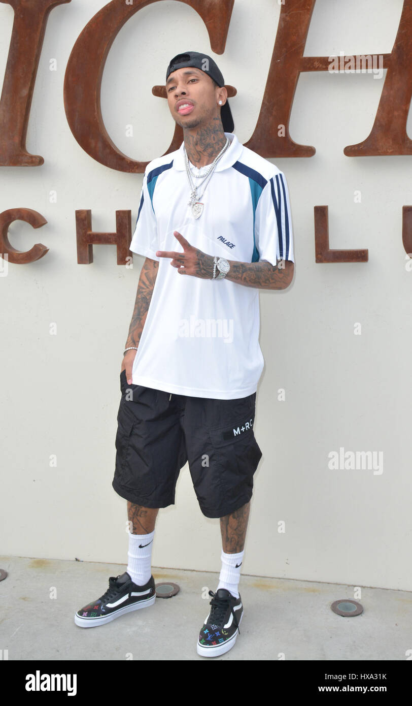 Daylight beach club grand opening weekend with tyga hi-res stock ...