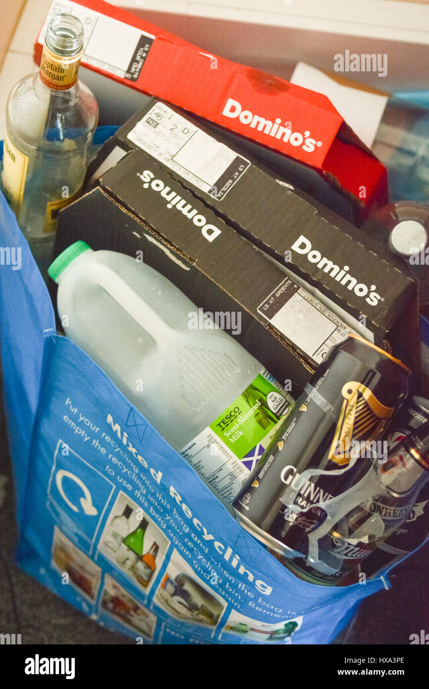 Student food drink recycling Stock Photo - Alamy