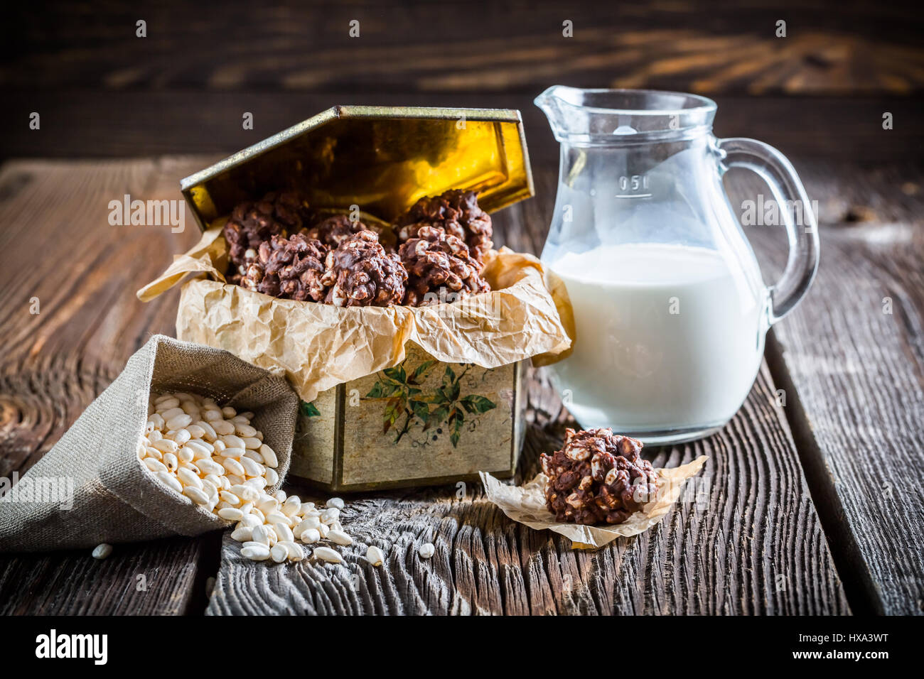 Old corn flakes box hi-res stock photography and images - Alamy