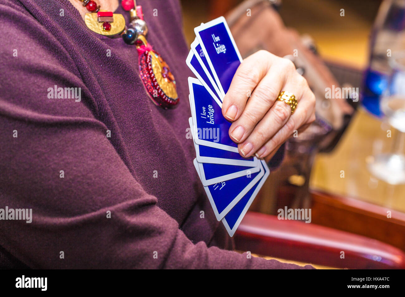 old people playing bridge game Stock Photo - Alamy