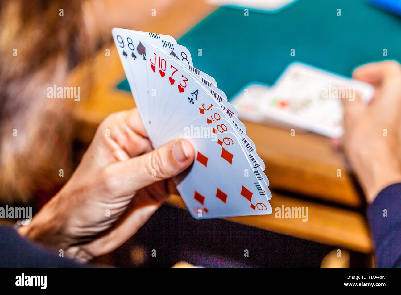 Bridge card game hi-res stock photography and images - Alamy