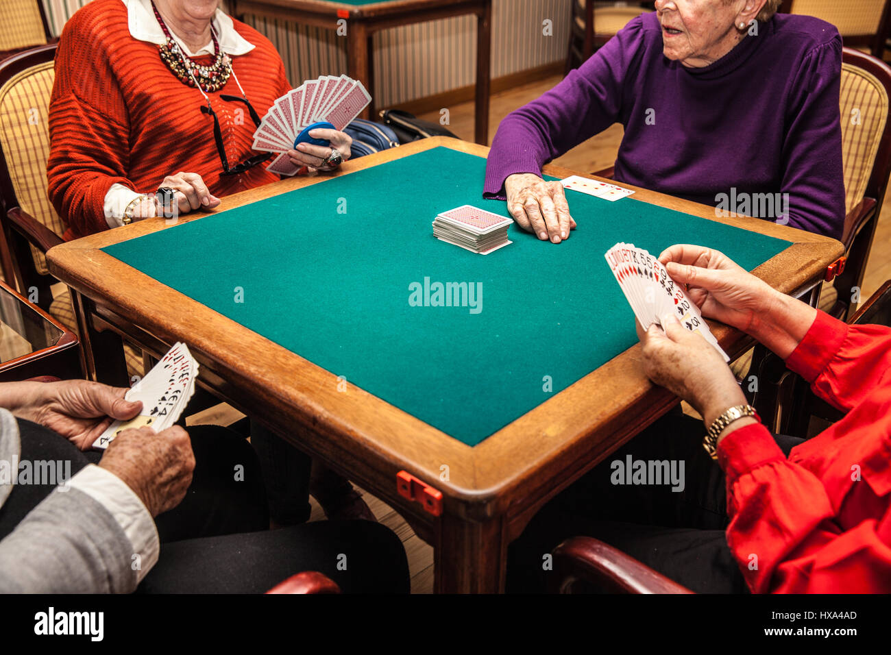 old people playing bridge game Stock Photo - Alamy