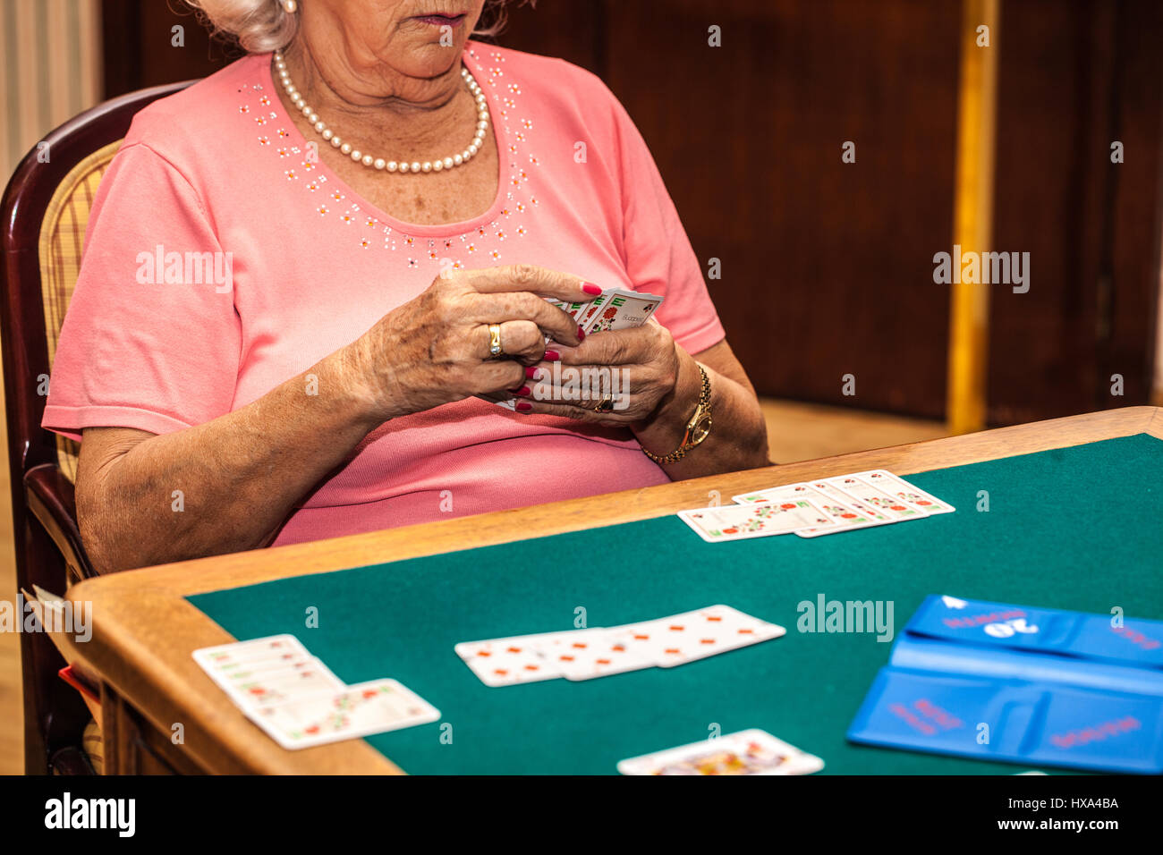 old people playing bridge game Stock Photo - Alamy