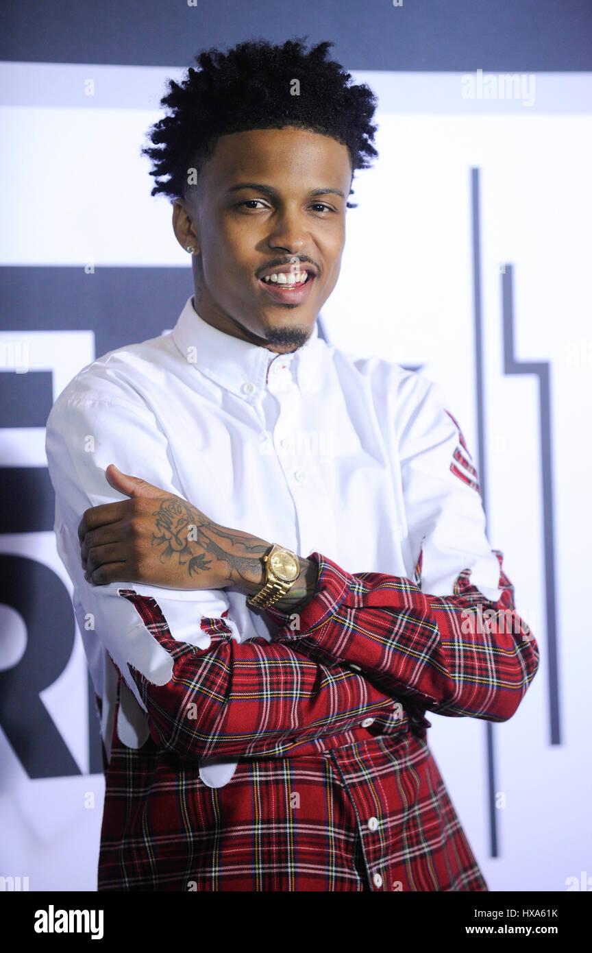 August alsina hi-res stock photography and images - Alamy