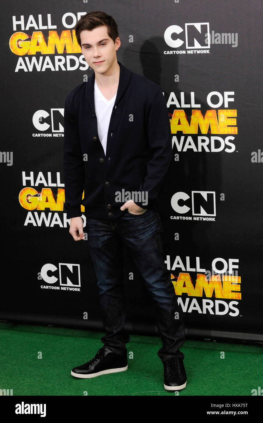 Actor Jeremy Shada arrives at the 4th Annual Cartoon Network Hall Of ...