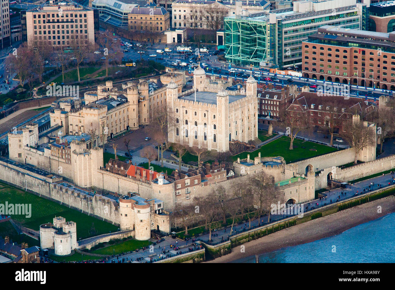 Aerial view of the tower of london hi-res stock photography and images ...