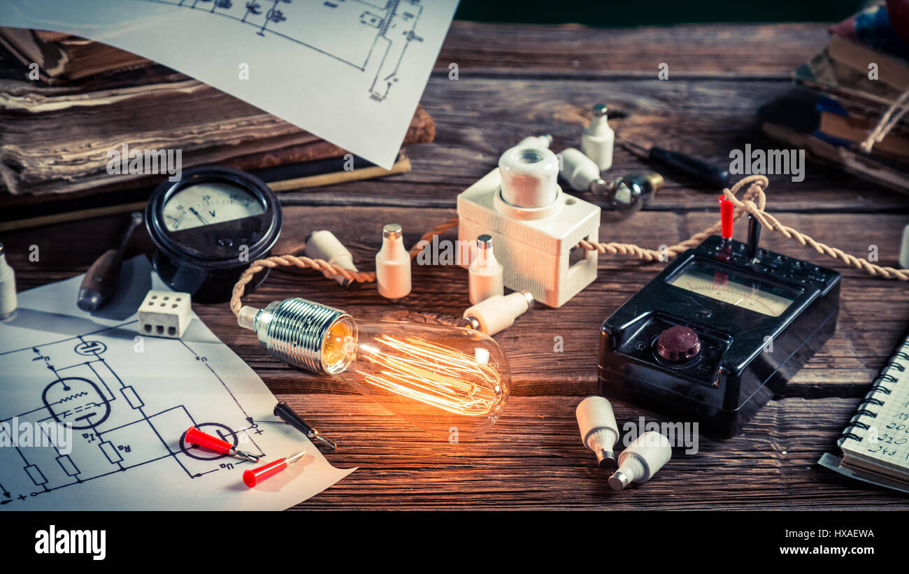Classroom experience hi-res stock photography and images - Alamy