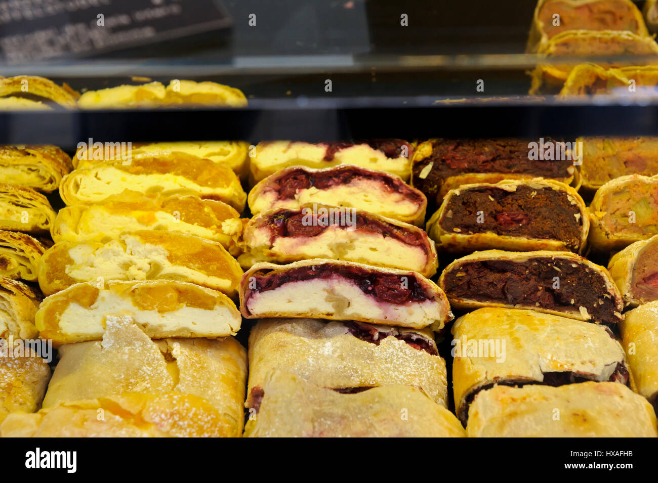Strudel austria hi-res stock photography and images - Alamy