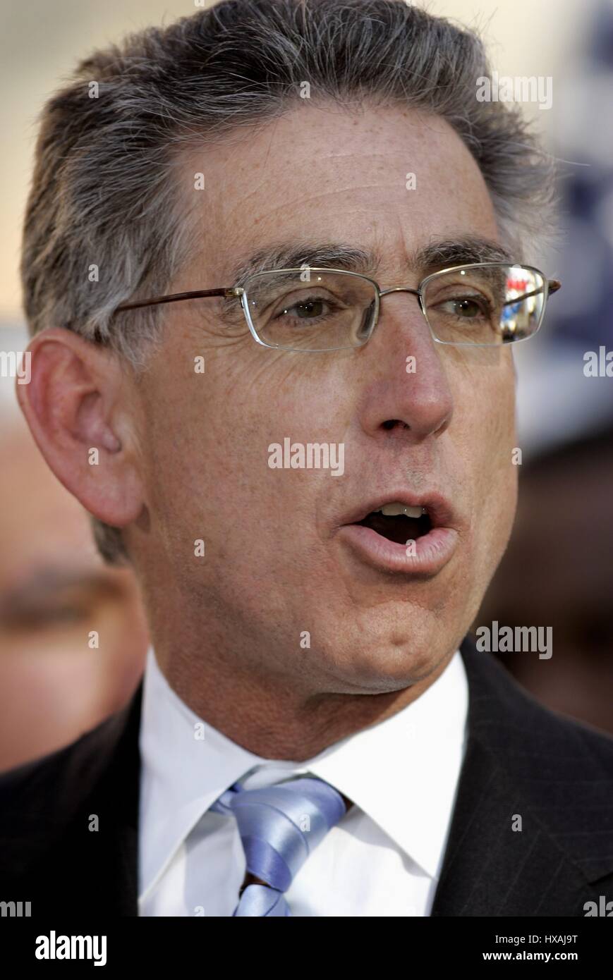 PHIL ANGELIDES CALIFORNIA STATE TREASURER 27 October 2006 USC DOWNTOWN ...