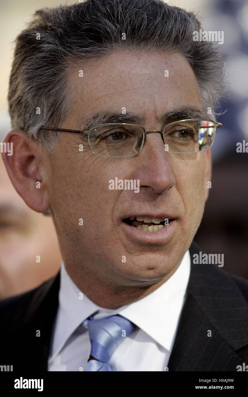 Phil Angelides High Resolution Stock Photography and Images - Alamy