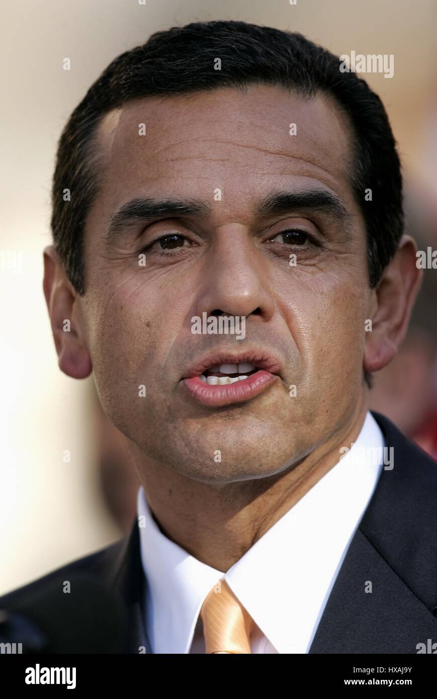 ANTONIO VILLARAIGOSA MAYOR OF LOS ANGELES 27 October 2006 USC DOWNTOWN ...