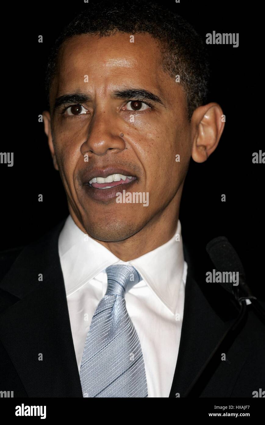 BARACK OBAMA US SENATOR ILLINOIS 28 April 2007 SAN DIEGO CALIFORNIA USA ...
