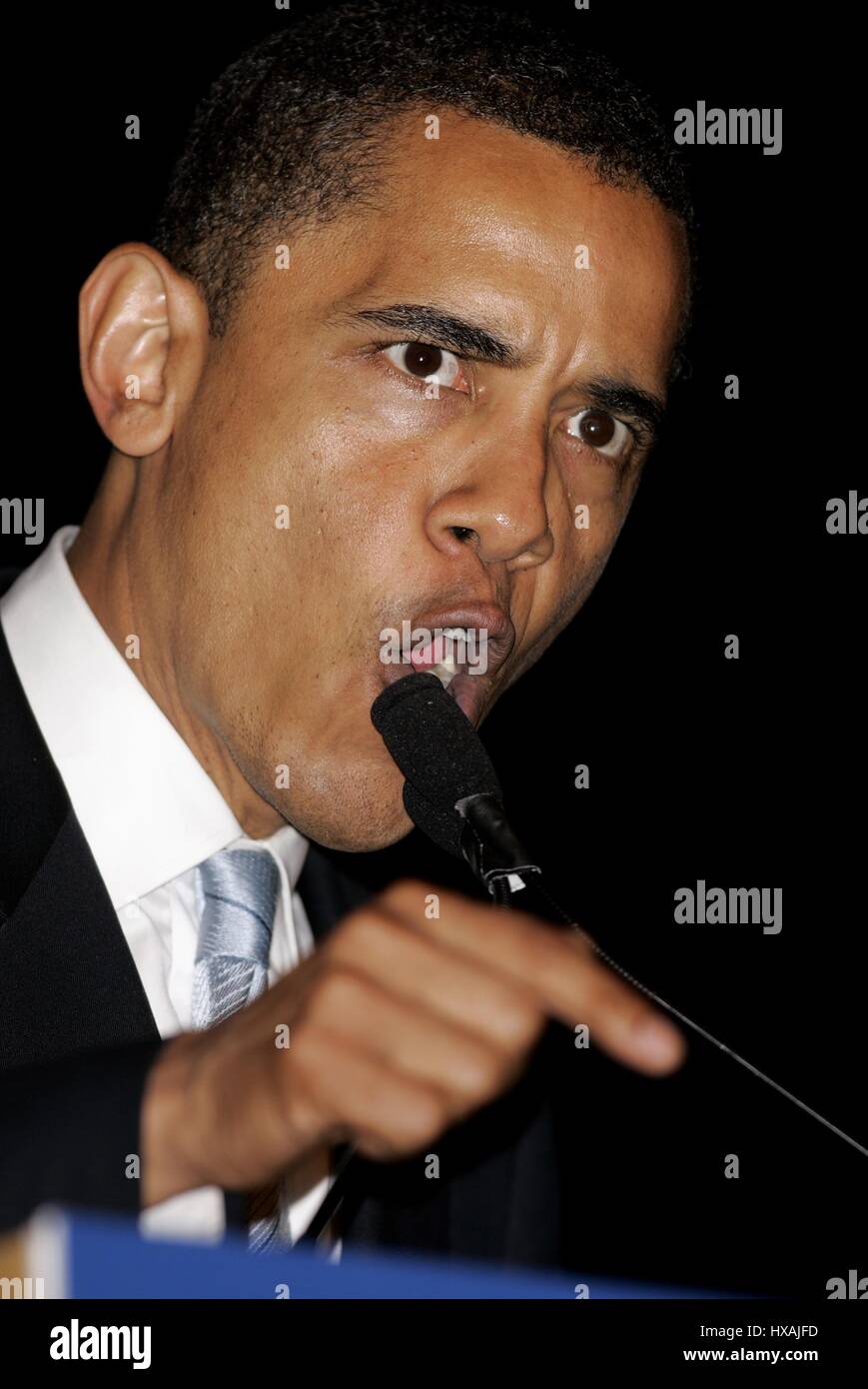 BARACK OBAMA US SENATOR ILLINOIS 28 April 2007 SAN DIEGO CALIFORNIA USA ...