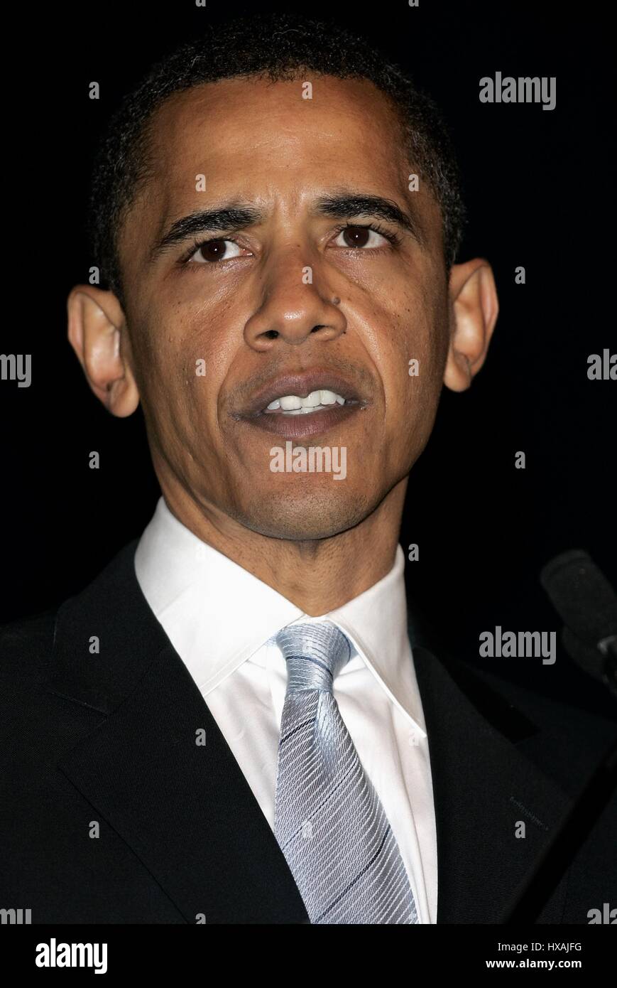 BARACK OBAMA US SENATOR ILLINOIS 28 April 2007 SAN DIEGO CALIFORNIA USA ...