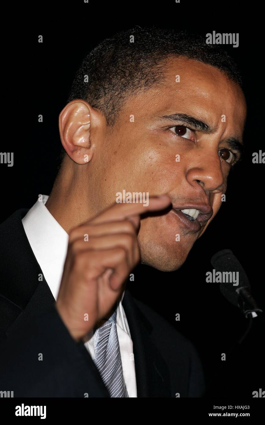 BARACK OBAMA US SENATOR ILLINOIS 28 April 2007 SAN DIEGO CALIFORNIA USA ...