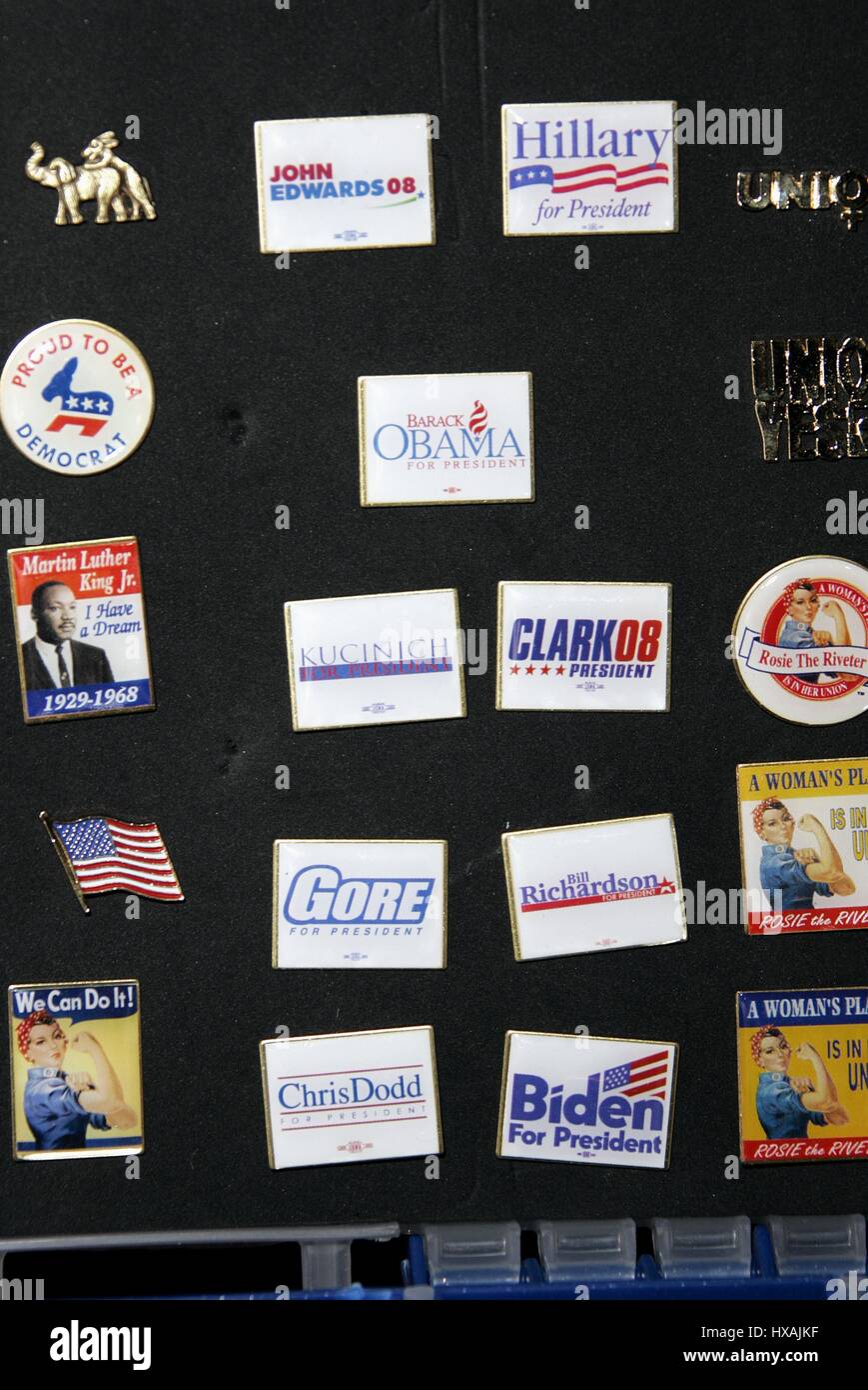 U.S. DEMOCRAT BADGES U.S. PRESIDENTIAL RACE 2008 28 April 2007 SAN ...