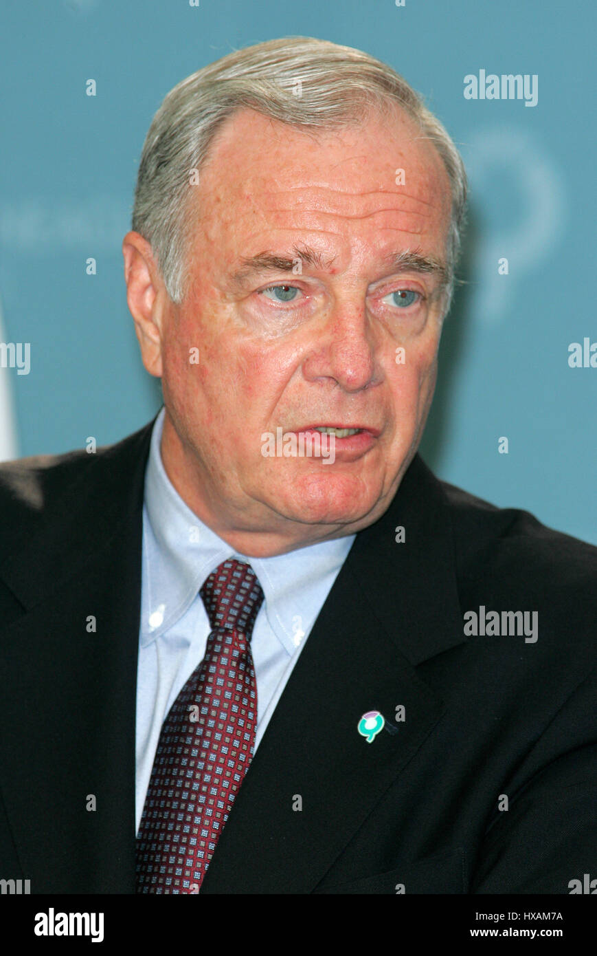 Paul martin prime minister canada hi-res stock photography and images ...