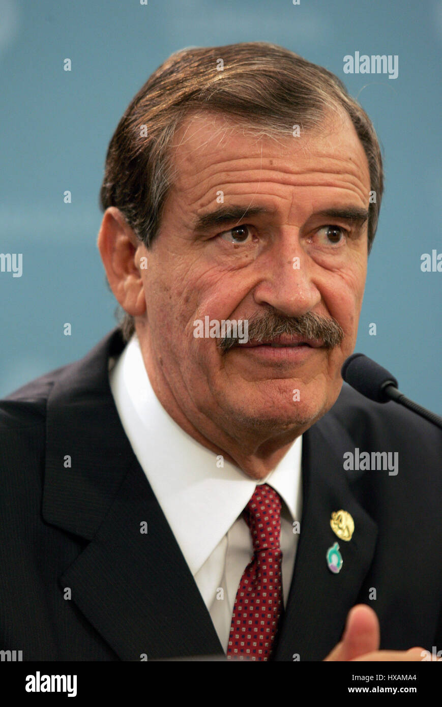 VINCENTE FOX PRESIDENT OF MEXICO 06 July 2005 EDINBURGH SCOTLAND Stock ...