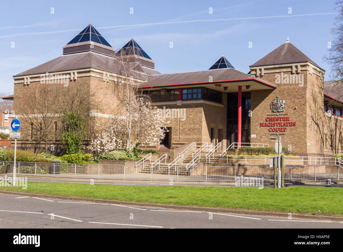 Chester crown court hi-res stock photography and images - Alamy